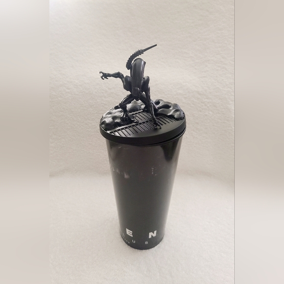 Regal Churchill | Dining | Alien Romulus Xenomorph Cup With Topper ...